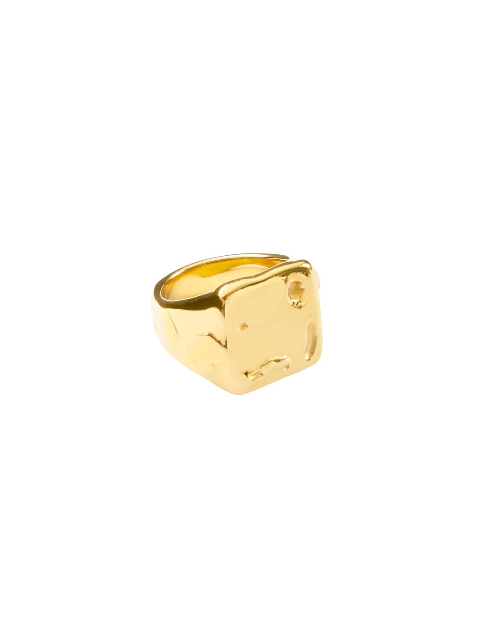 Zenon Ring - A Statement of Timeless Elegance | Pastiche